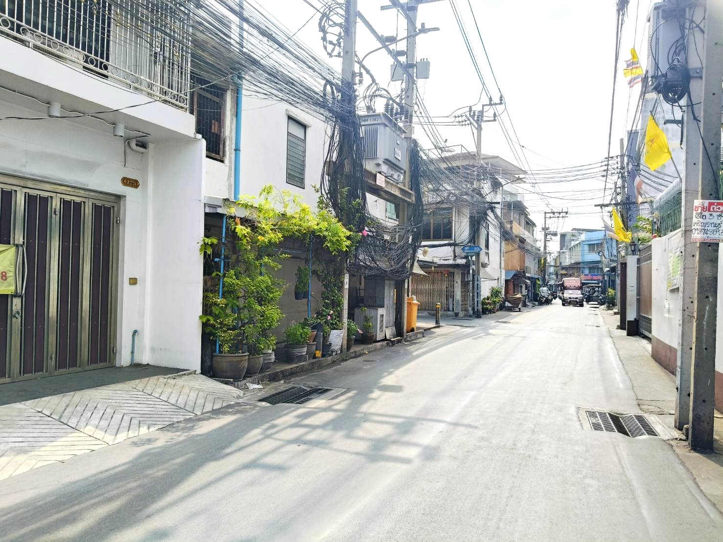 Commercial building for sale, 4 floors, 15.4 sq m., Soi Char